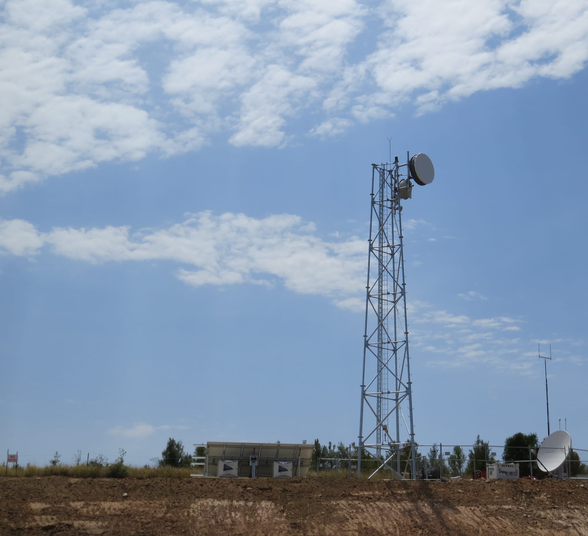 eurombah-creek-tower-fifo-village-remote-internet-communications ...